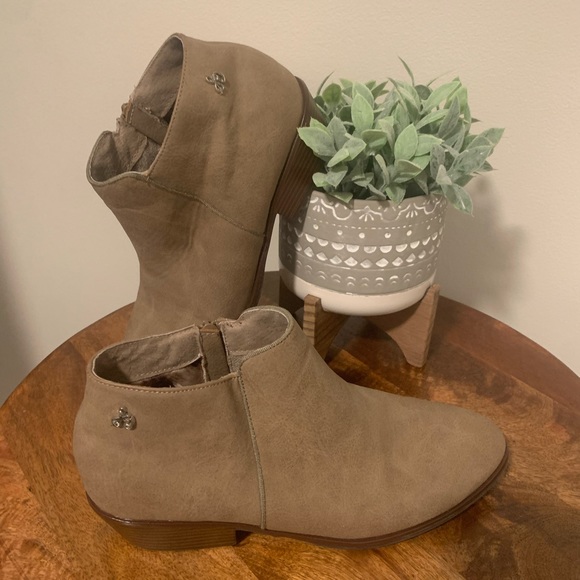 Sam Edelman | Shoes | Sam Edelman Petty Ankle Booties | Poshmark